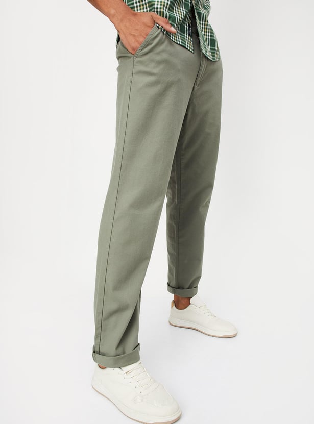 Buy Men Solid Slim Fit Stretch Chinos Online at just Rs. 1399.0 ...