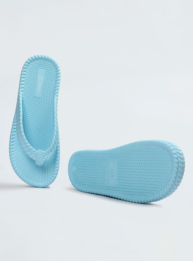 Buy Women Textured Flip Flops Online at just Rs. 299.0 - 1000013365062 ...