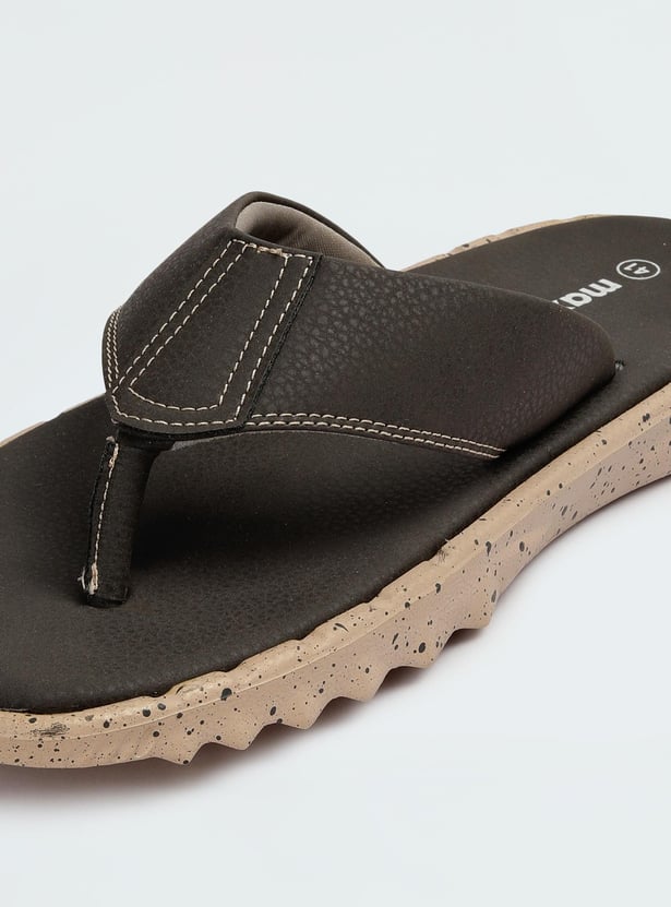 Buy Men Solid V-strap Sandals Online at just Rs. 899.0 - 1000013433348 ...