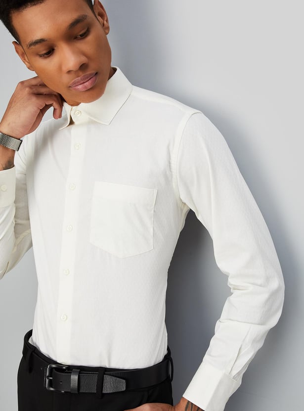 Buy Men Slim Fit Textured Formal Shirt Online at just Rs. 1049.0 ...