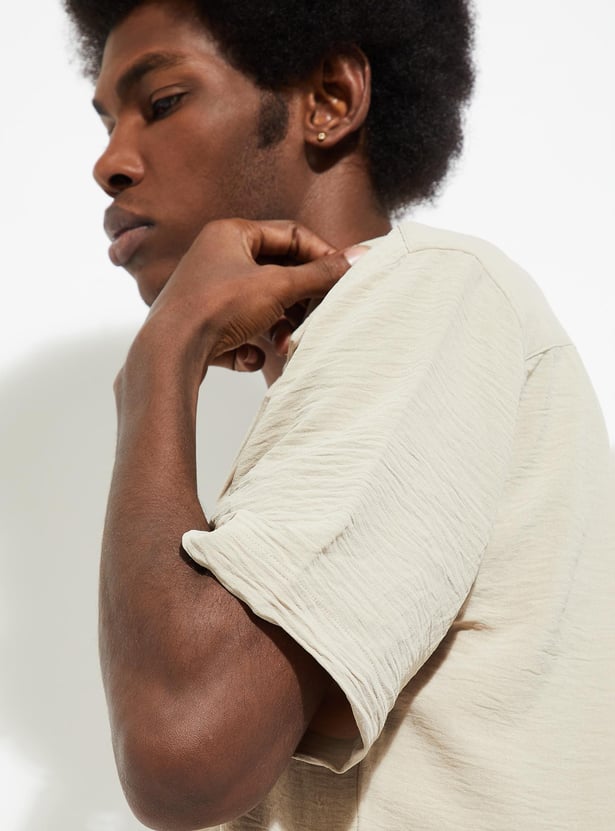 Buy URB_N Men Relaxed Fit Solid Resort Shirt Online at just Rs. 999.0 ...