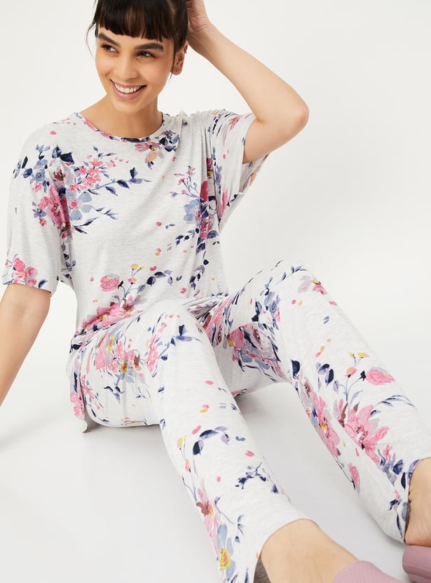 Buy Women Floral Print Pyjama Set Online at just Rs. 999.0 ...